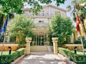 Diplomat Hotel & SPA (Boulevard Bajram Curri nd 36 h1,Tirana,), otel  Tiran'dan