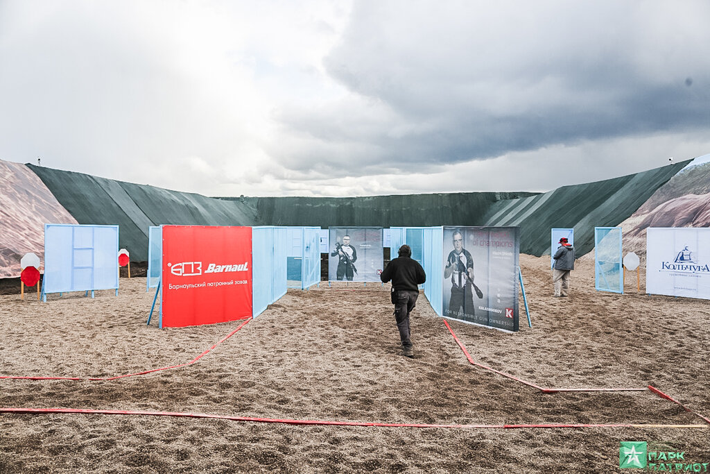 Atıcılık ve okçuluk kulüpleri ve atış alanları Стрелковая галерея № 1 - 50 метров, Moskova ve Moskovskaya oblastı, foto