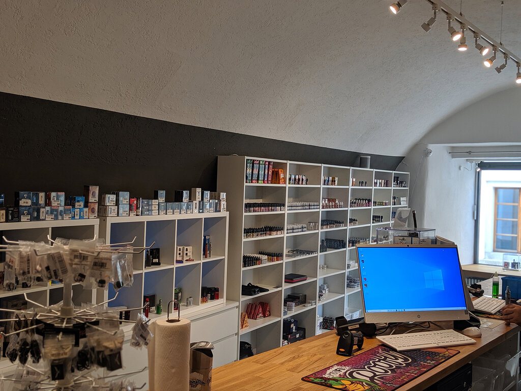 Tütün, sigara mağazaları Woikerlmaschin, Passau, foto