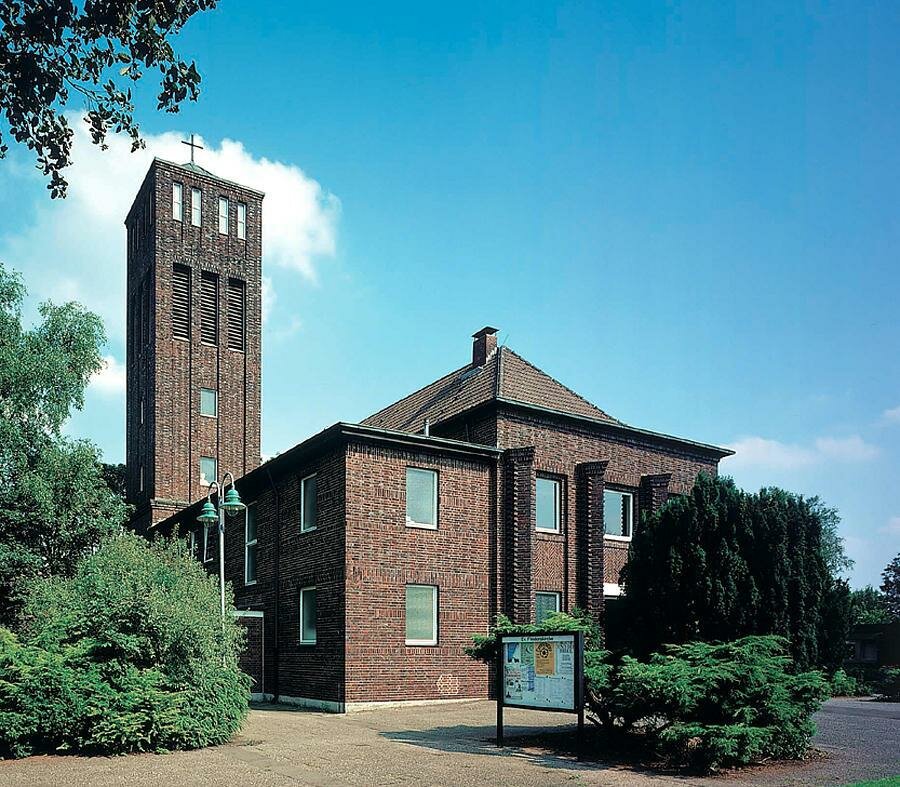 Dini dernekler Friedenskirche - Evangelische Friedenskirchengemeinde Rheinhausen, Moers, foto
