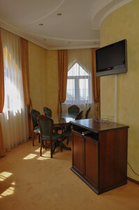 Galereya Palace (bulvar Gagarina No:2, Pyatigorsk), otel  Pyatigorsk'tan