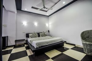 The Space Hotel (State of Rajasthan, City of Udaipur), otel  Udajpur'dan