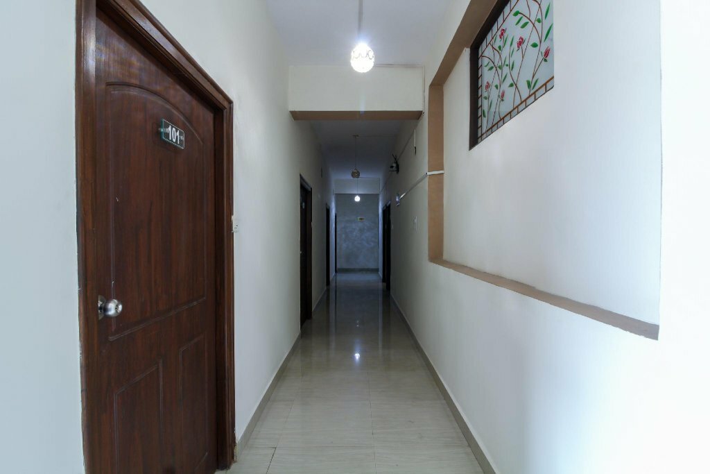 Otel Oyo 67803 R-inn, Haydarabat, foto