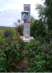 Землякам, погибшим в годы Великой Отечественной войны (Udmurtian Republic, Yarskiy rayon, derevnya Kuzmino), anıt, heykel  Udmurtiya'dan