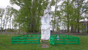 Воинам-победителям (Tomsk Region, Bakcharskiy rayon, selo Chernyshevka), anıt, heykel  Tomskaya oblastından