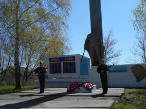 Неизвестный солдат (Republic of Tatarstan, Drozhzhanovskiy rayon, selo Staryye Chukaly, ulitsa Tukaya), anıt, heykel  Tataristan'dan