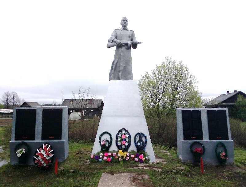 Anıt, heykel Участникам Великой Отечественной войны, Kostromskaya oblastı, foto