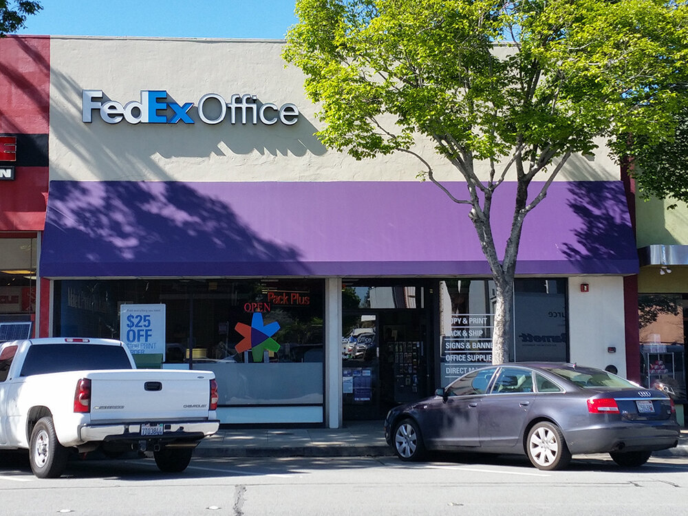 Fotokopi dükkanları FedEx Office Print & Ship Center, San Mateo, foto