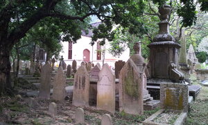 Hong Kong Cemetery (Hong Kong, Wan Chai District, Hong Kong Cemetery), mezarlıklar  Hong Kong'dan