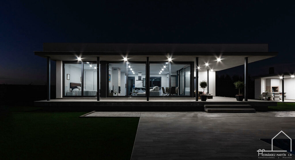 Yeni teknolojiler ve ar-ge merkezleri Hernández Martín Construcciones y Piscinas, Kastilya ve Leon, foto
