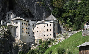 Postojna Cave Rooms & Apartments Proteus (Postojna), otel  Postojna'dan