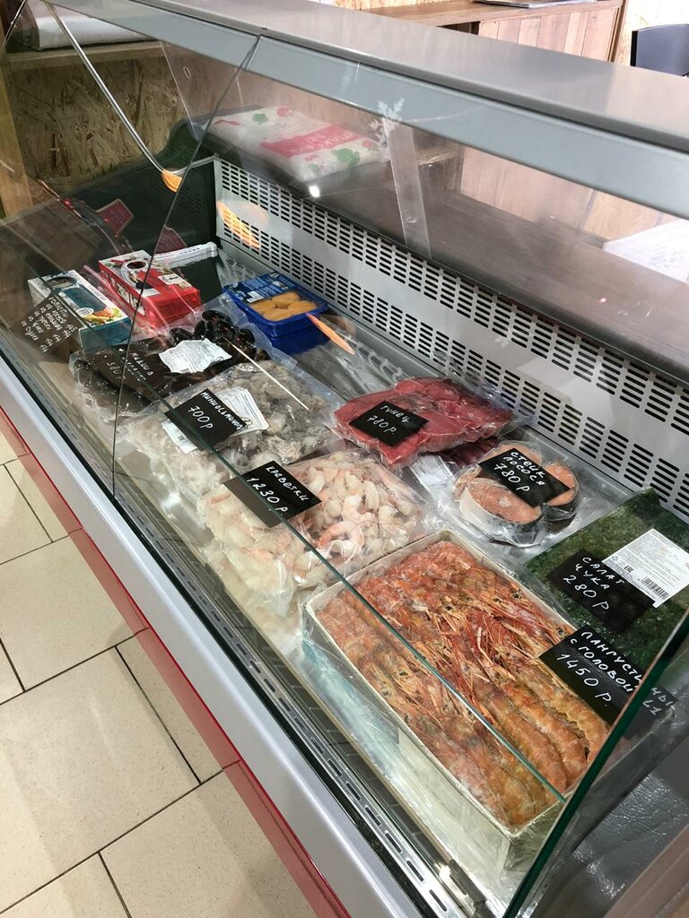 Balık ve deniz ürünleri Shprot, Saint‑Petersburg, foto