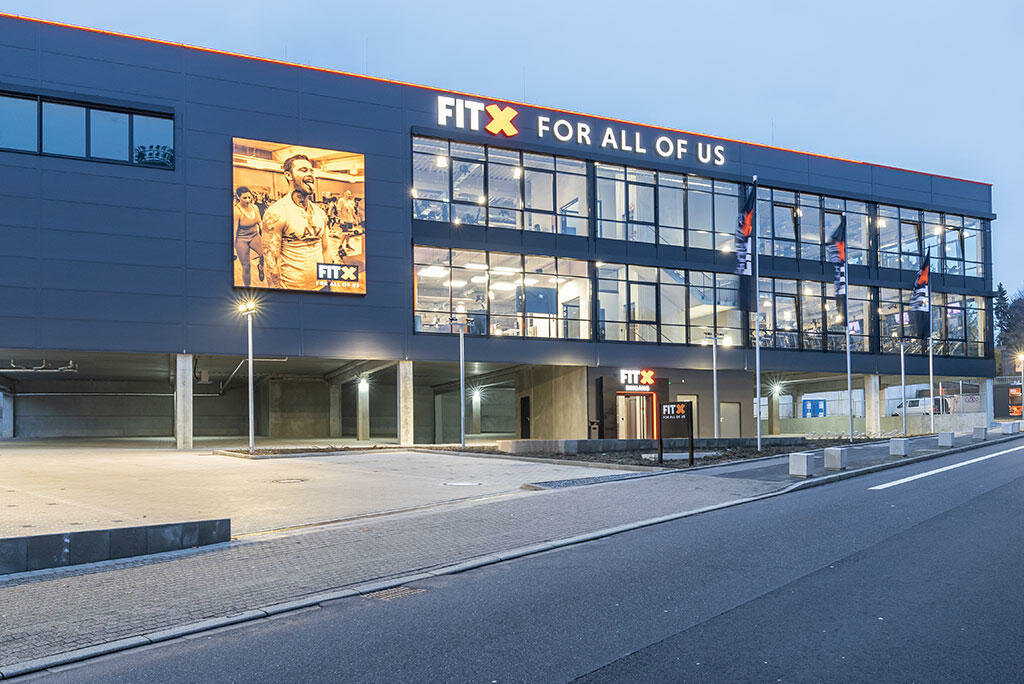 Yoga stüdyosu FitX Fitnessstudio, Remscheid, foto