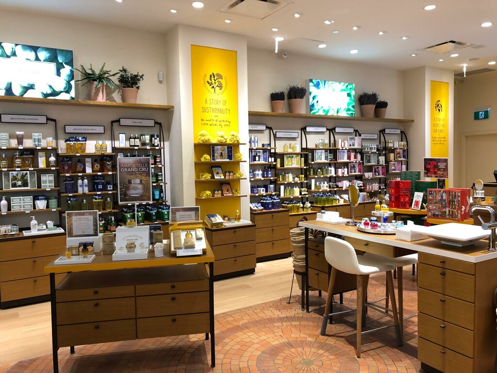 Kozmetik ve parfümeri mağazaları L'occitane EN Provence, Burnaby, foto