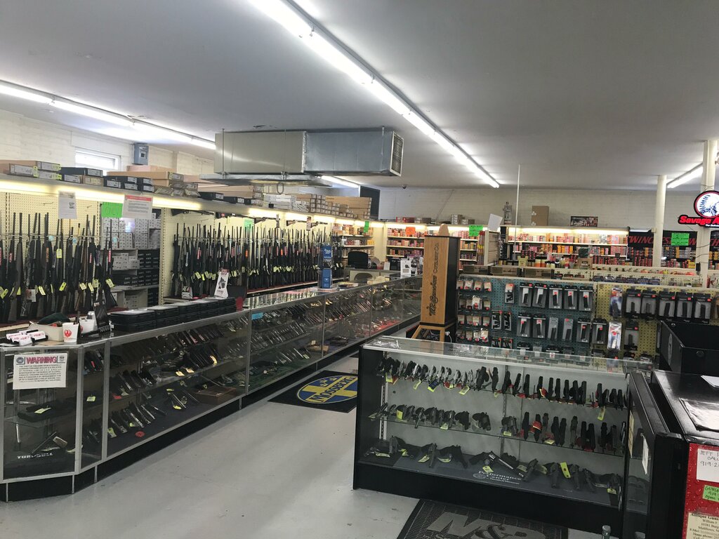 Atıcılık ve okçuluk kulüpleri ve atış alanları Perry's Gun Shop, Kuzey Carolina Eyaleti, foto
