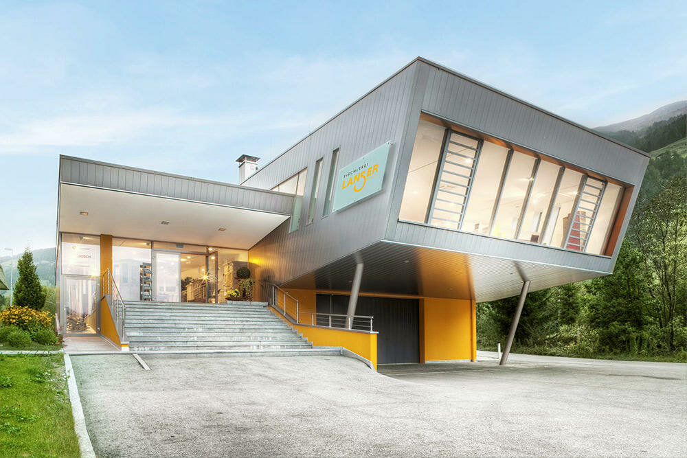Mobilya mağazaları Tischlerei Lanser GmbH/Showroom Sillian, Tirol, foto