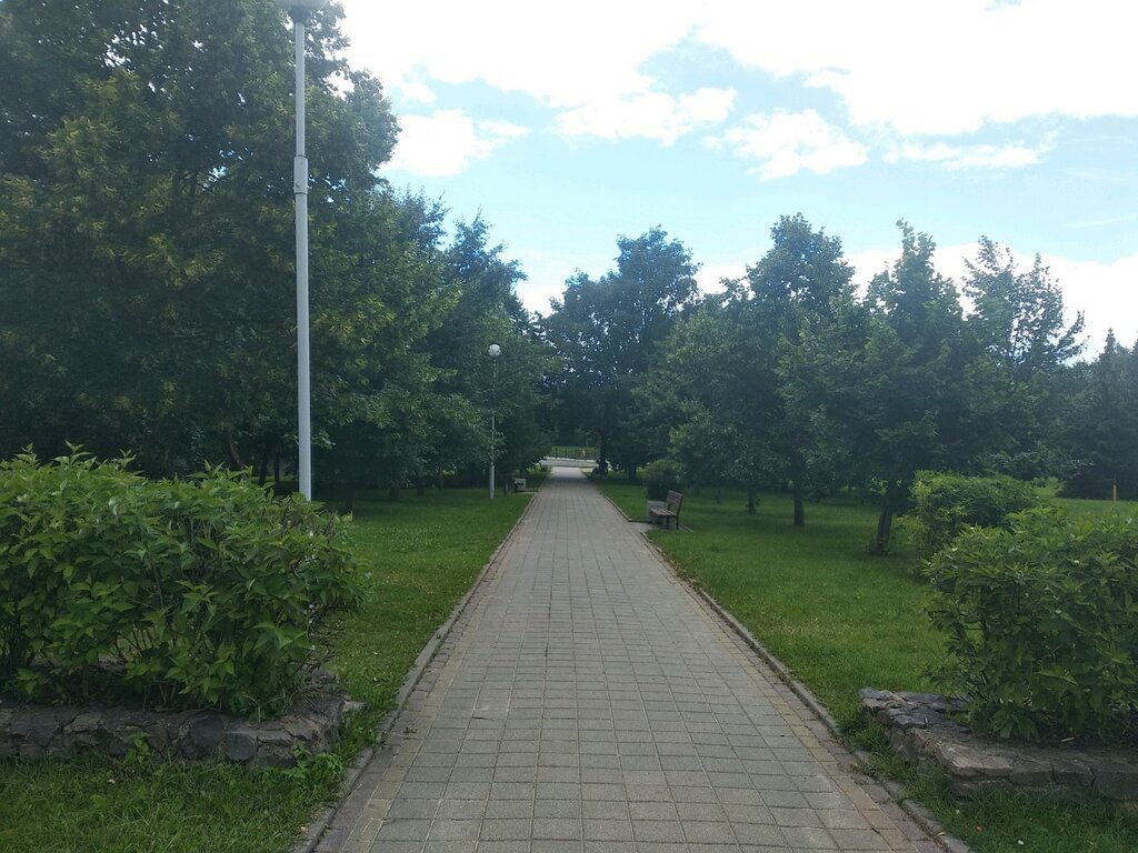 Meydan Аллея Славы в честь 60 лет Великой Победы, Minsk, foto