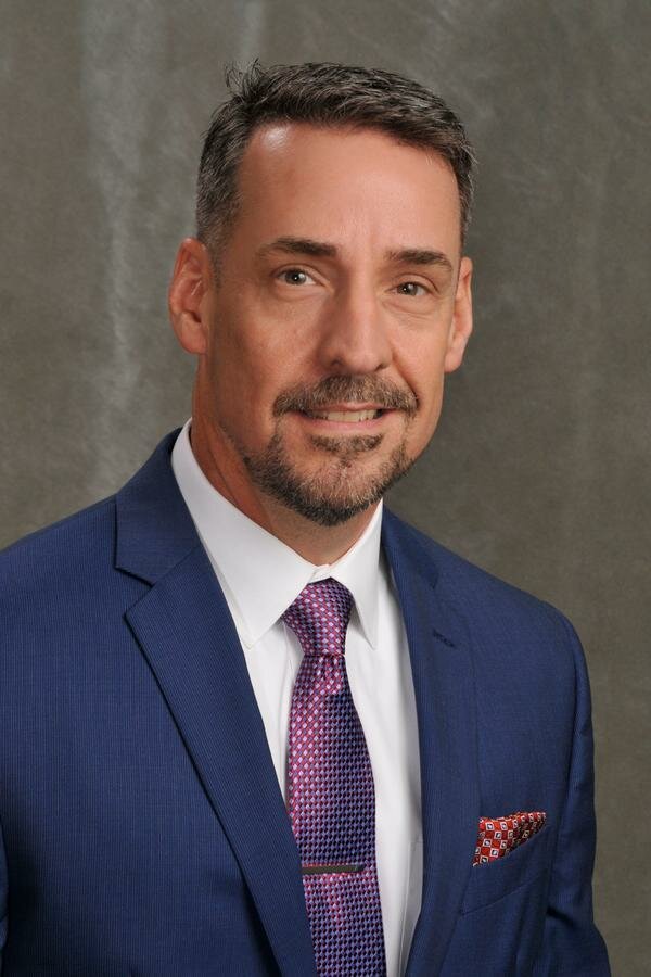 Yatırım fonu firmaları Edward Jones - Financial Advisor: Mike Sprague, Aams™, Kuzey Carolina Eyaleti, foto