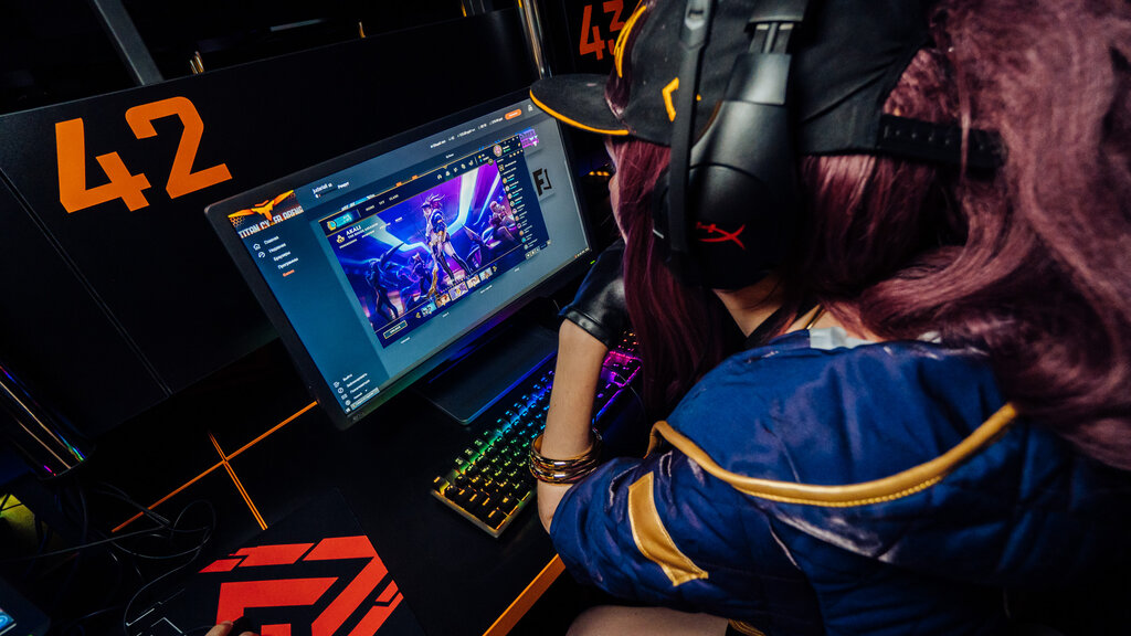 i̇nternet kafeler Titan Cyber Arena, Moskova, foto