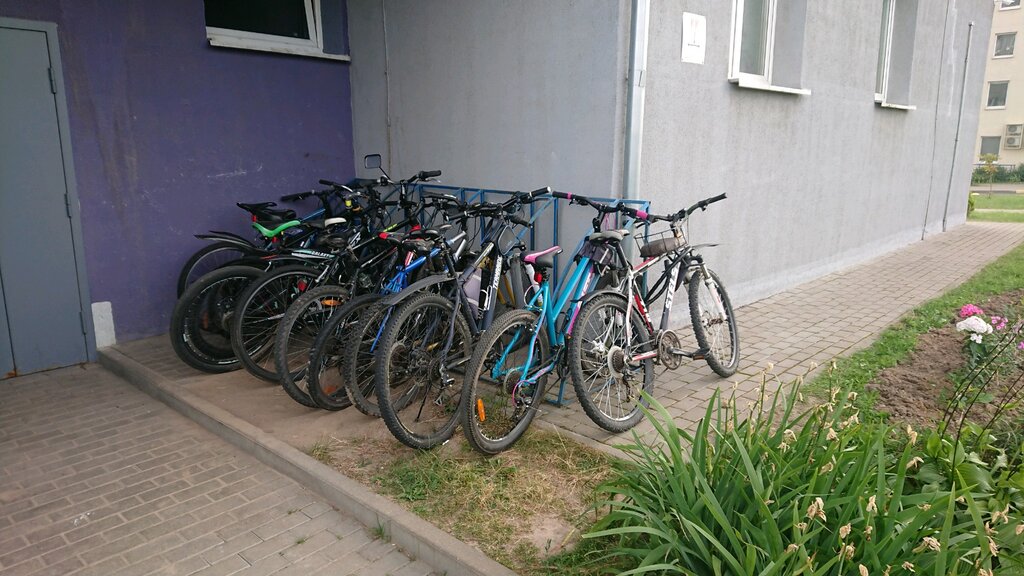 Bisiklet park yerleri Bicycle stand, Minsk, foto