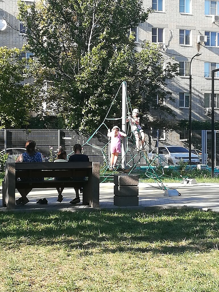 Oyun alanı Playground, Taganrog, foto