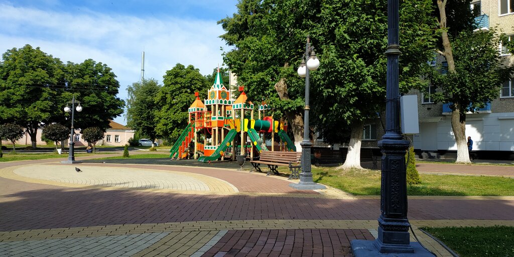 Oyun alanı Детская площадка, Novozybkov, foto