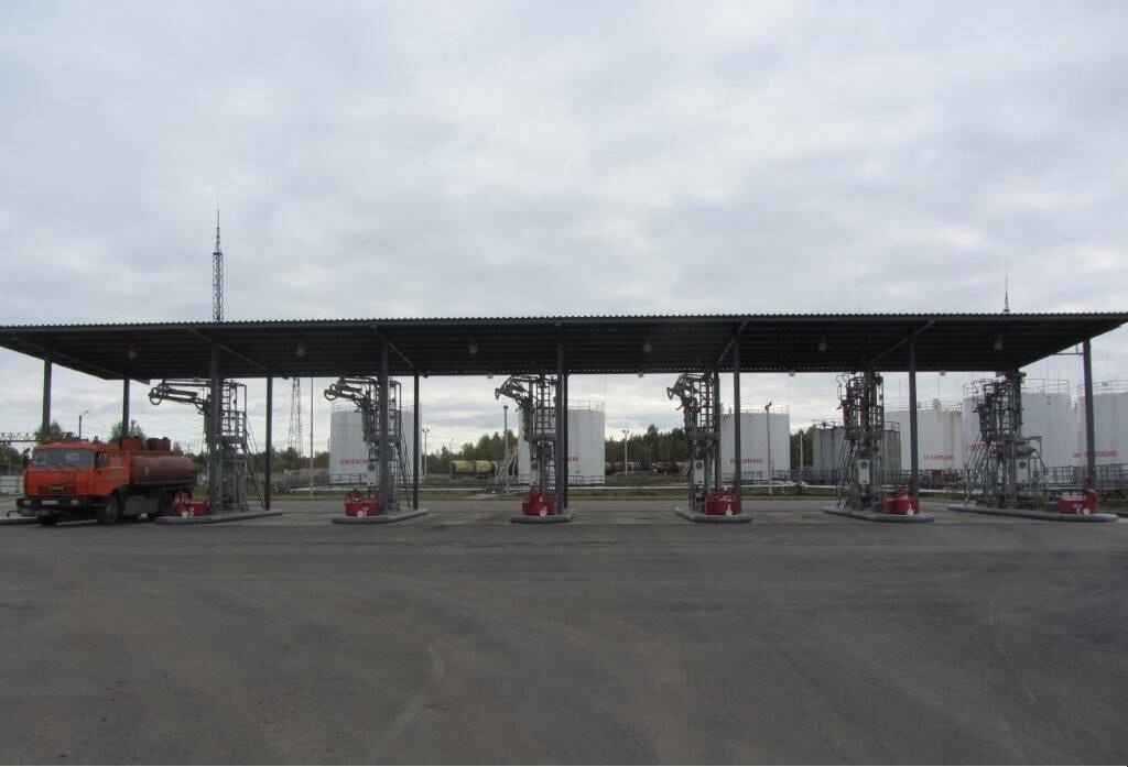 Petrol ürünleri üreticileri Киришинефтепродукт, Kirishi, foto