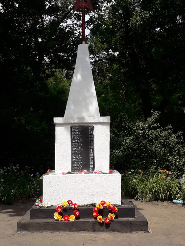 Anıt, heykel Воинам Великой Отечественной войны, Rostovskaya oblastı, foto