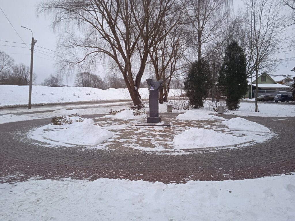 Meydan Aleksandra Pankratova Square, Velikiy Novgorod, foto