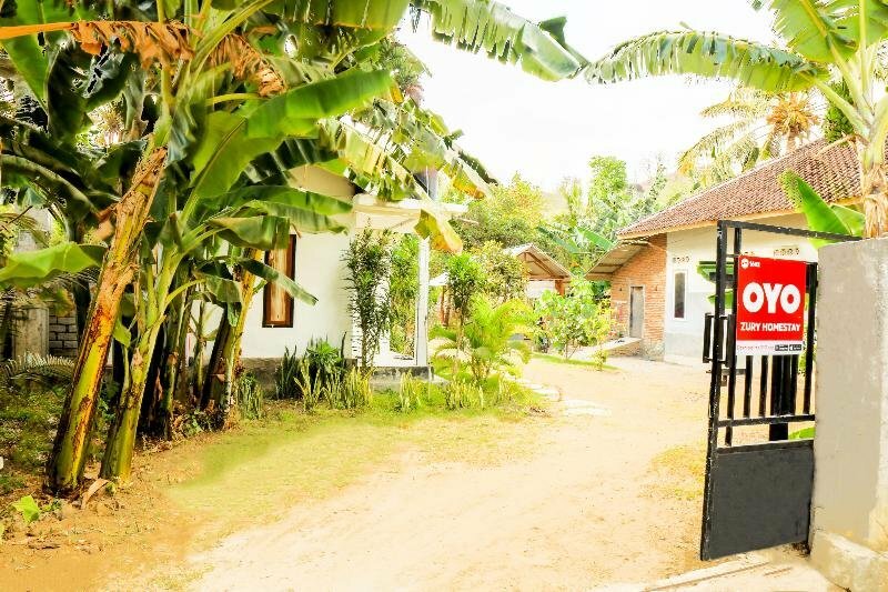 Otel Oyo 1662 Zury Homestay, , foto