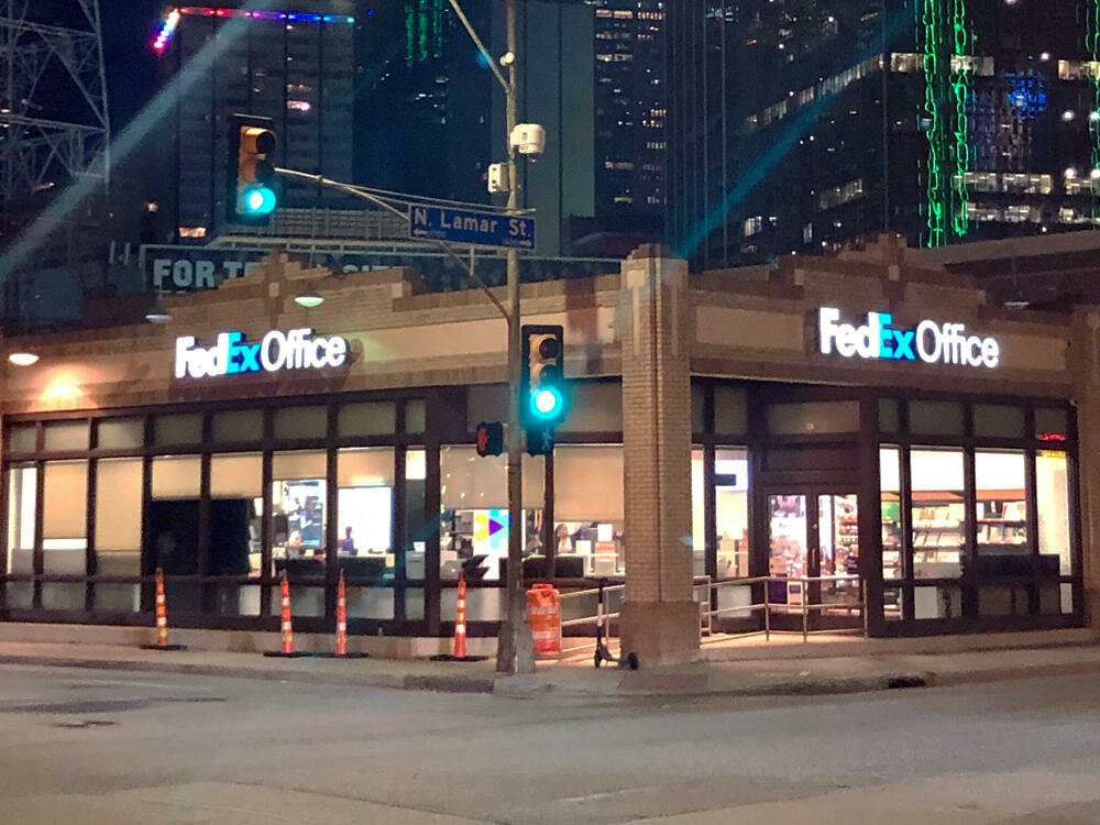 Fotokopi dükkanları FedEx Office Print & Ship Center, Dallas, foto
