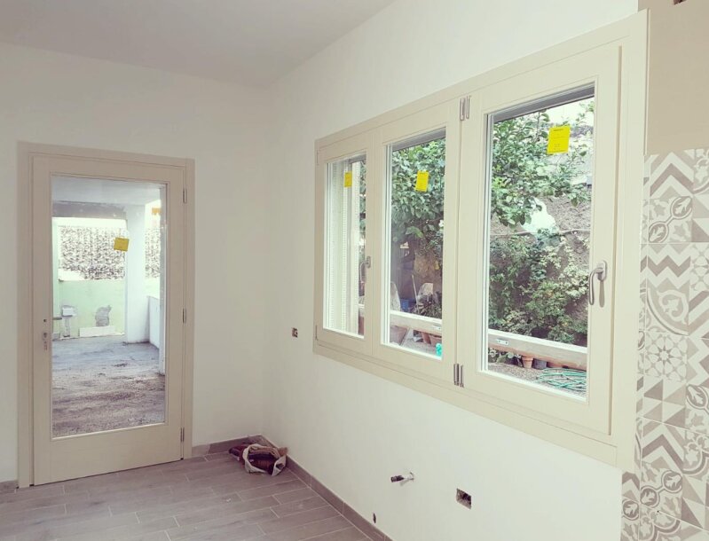 Mobilya mağazaları New Home Design di Enrico Porceddu, Sardunya, foto
