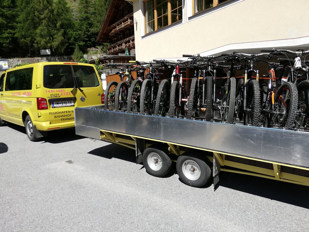 Taksi Taxi Lenz, Tirol, foto