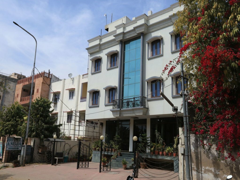 Otel Oyo 12019 Hotel Anuja, Jaipur, foto