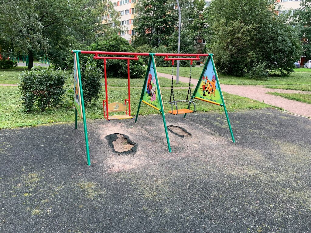 Oyun alanı Детская площадка, Saint‑Petersburg, foto