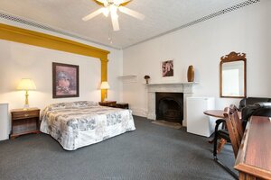 Hotel Le Cavalier Du Moulin (Quebec, Quebec), otel  Quebec'den