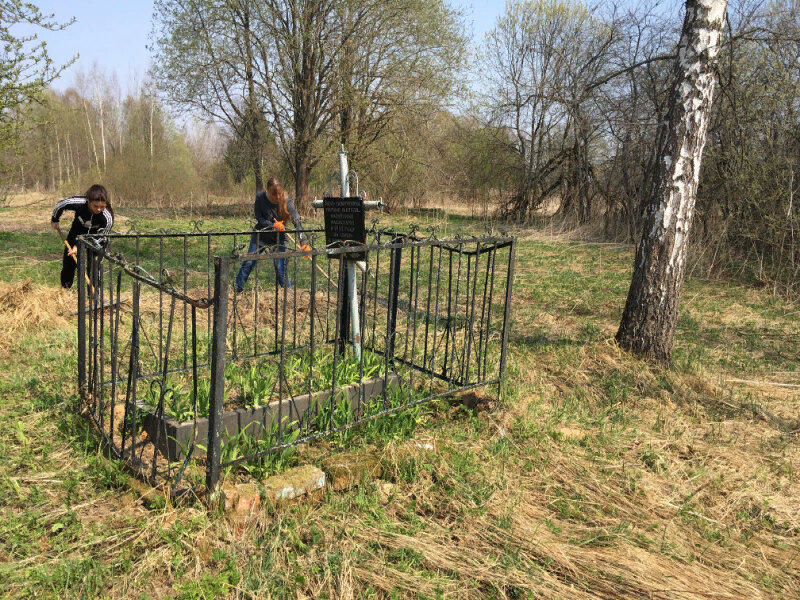 Anıt, heykel Братская могила № 1, Smolenskaya oblastı, foto