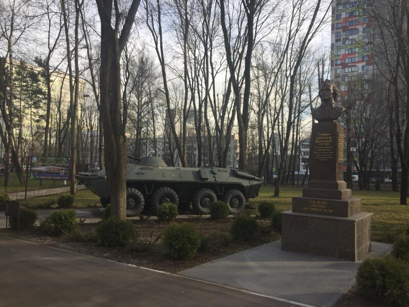 Anıt, heykel Памятный знак - бюст А.В. Суворову, Moskova, foto