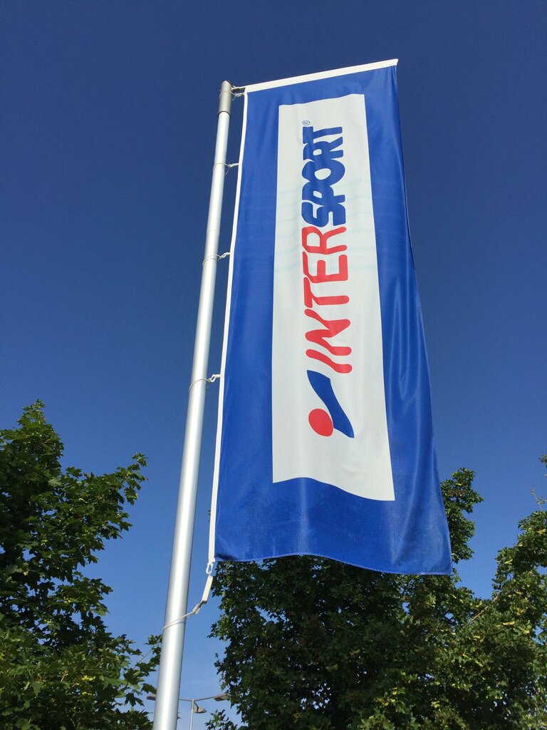Fitness ve spor ekipmanı firmaları Intersport Häckl, Bavyera, foto