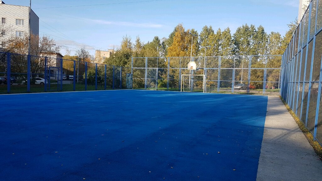 Spor alanı Спортивная площадка, Saint‑Petersburg, foto