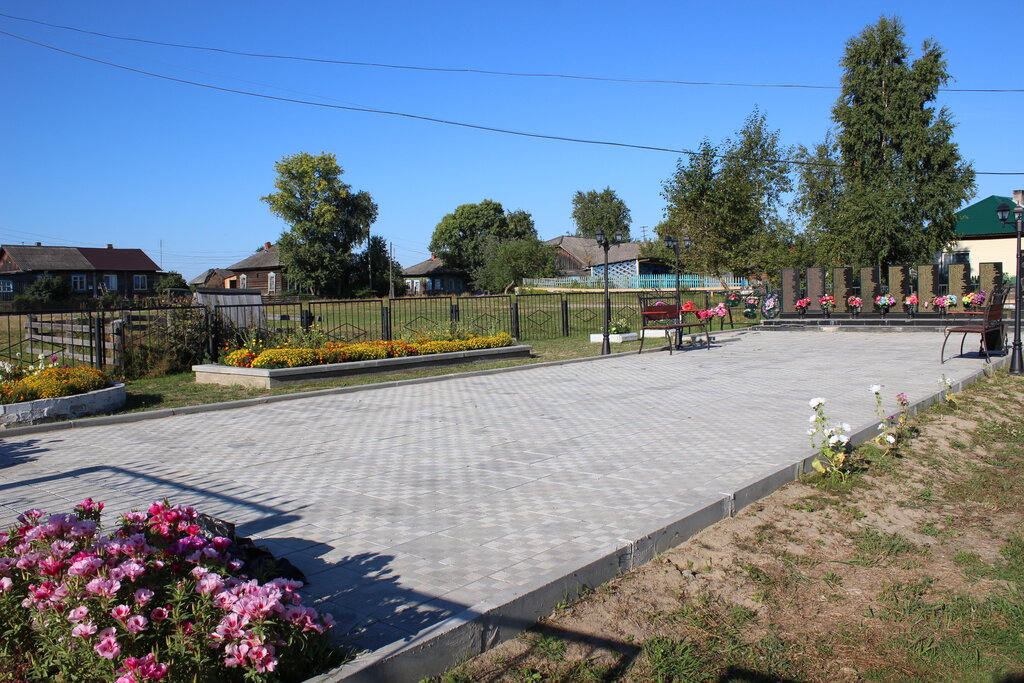 Anıt, heykel Воинам-землякам, погибшим на фронтах Великой Отечественной войны, Tomskaya oblastı, foto