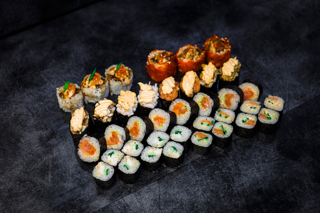 Suşi restoranı Rabotyaga, Osa, foto