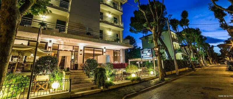 Otel Hotel de la Ville, Cattolica, foto