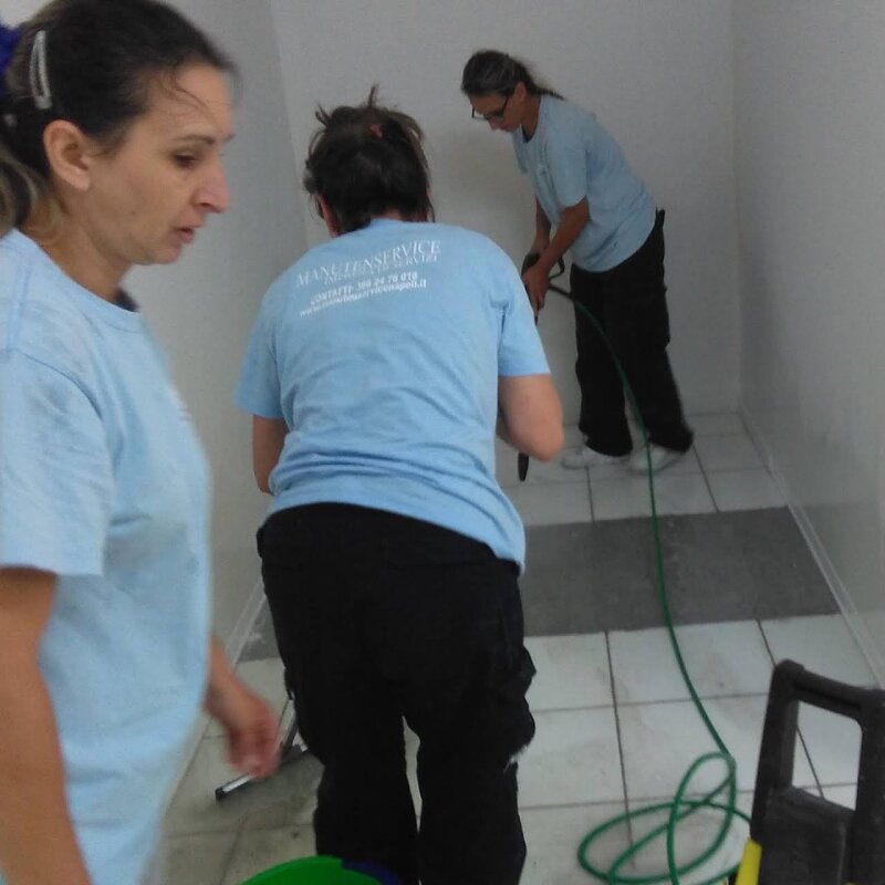 Peyzaj tasarımı Impresa di Pulizie e Servizi Manutenservice Napoli, Campania, foto