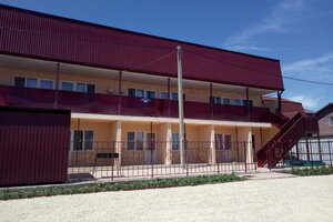 Прохлада (Temryukskaya ulitsa No:11, stanitsa Golubitskaya, sadovyye uchastki PK Kavkaz), otel  Krasnodarski krayından