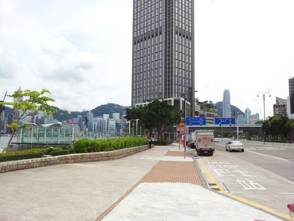 Toplu taşıma durağı Wing On Plaza – Avenue of Stars, Kowloon, foto