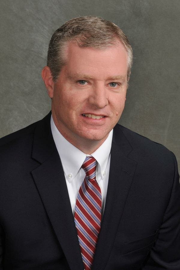Yatırım fonu firmaları Edward Jones - Financial Advisor: Chris Hall, Güney Carolina, foto
