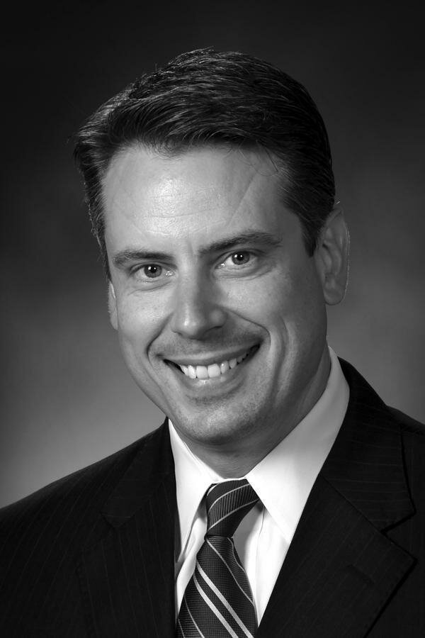 Yatırım fonu firmaları Edward Jones - Financial Advisor: Chris Carlson, Cfp®, Michigan Eyaleti, foto