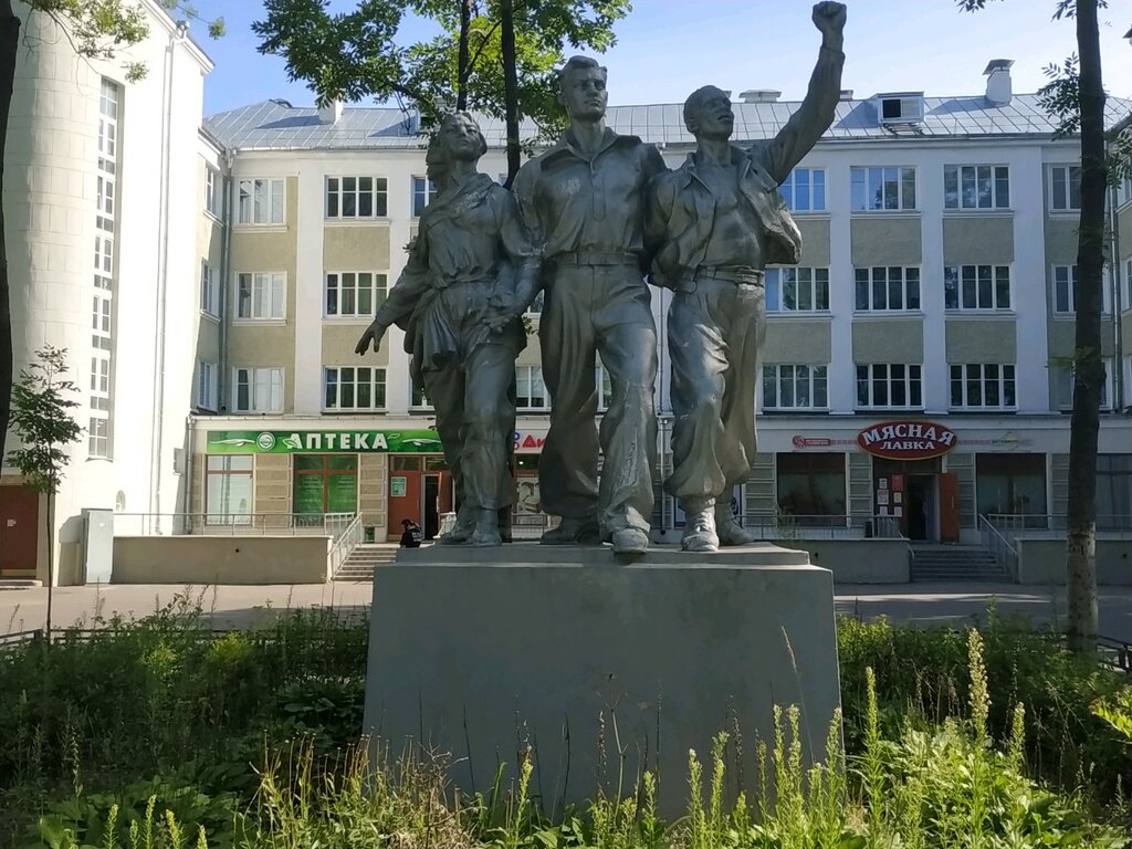 Anıt, heykel Дружба народов, Vitebsk, foto