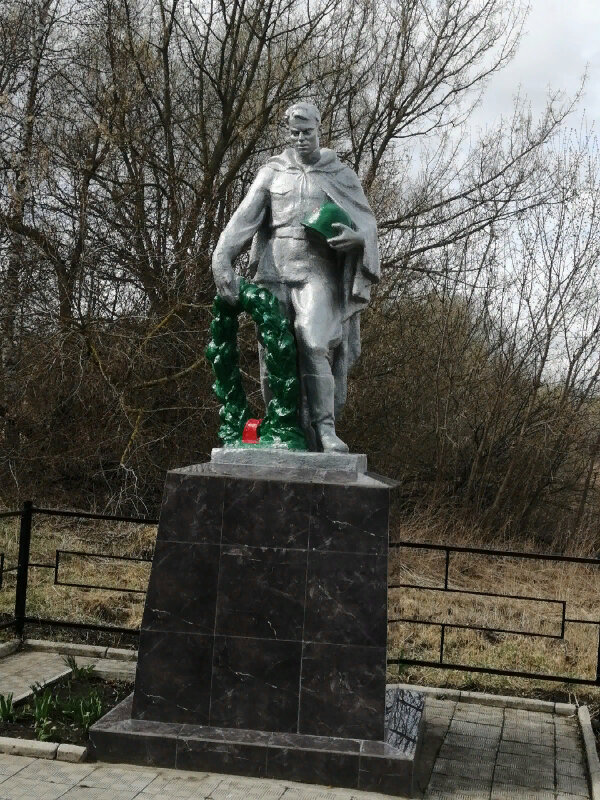 Anıt, heykel Братская могила, Tulskaya oblastı, foto